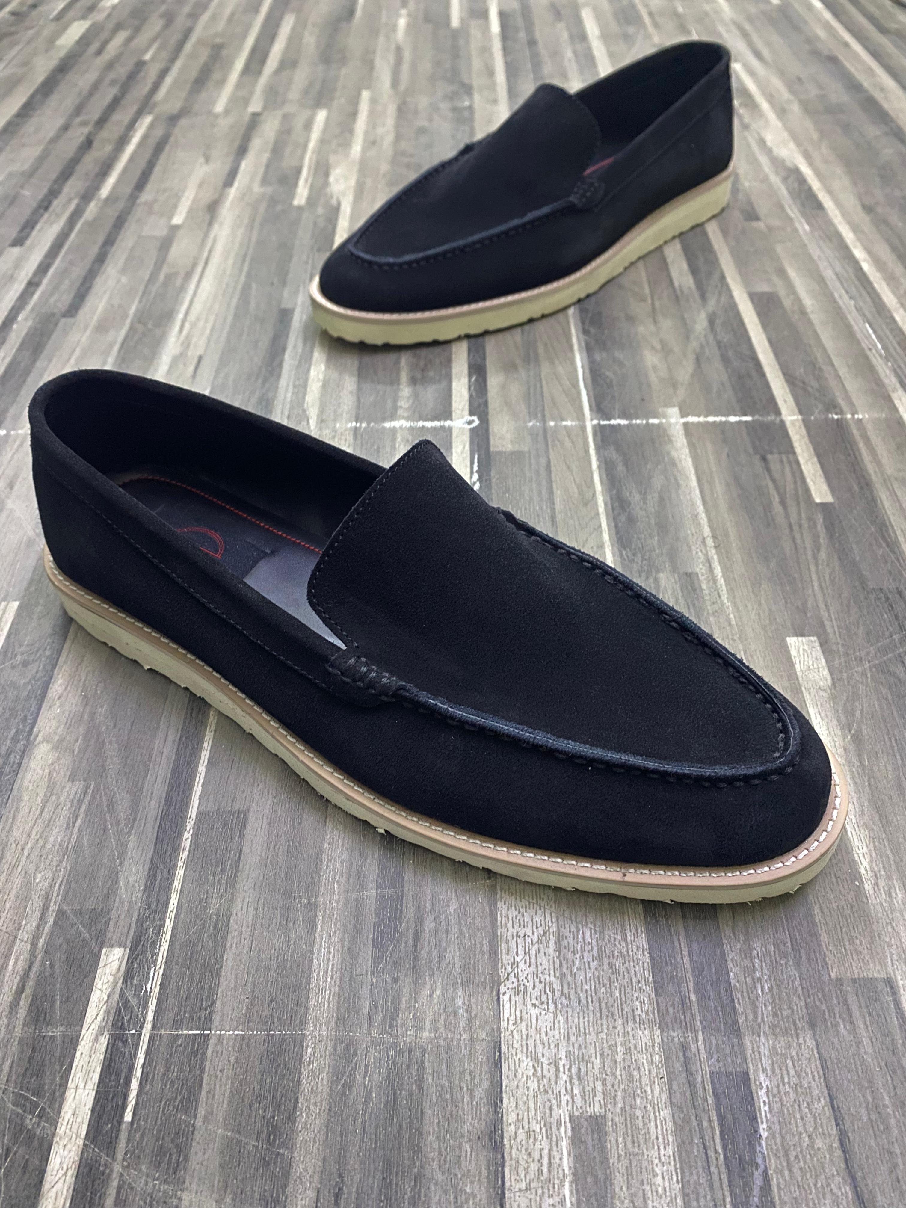 Black Suede Moccasin – Larrigan