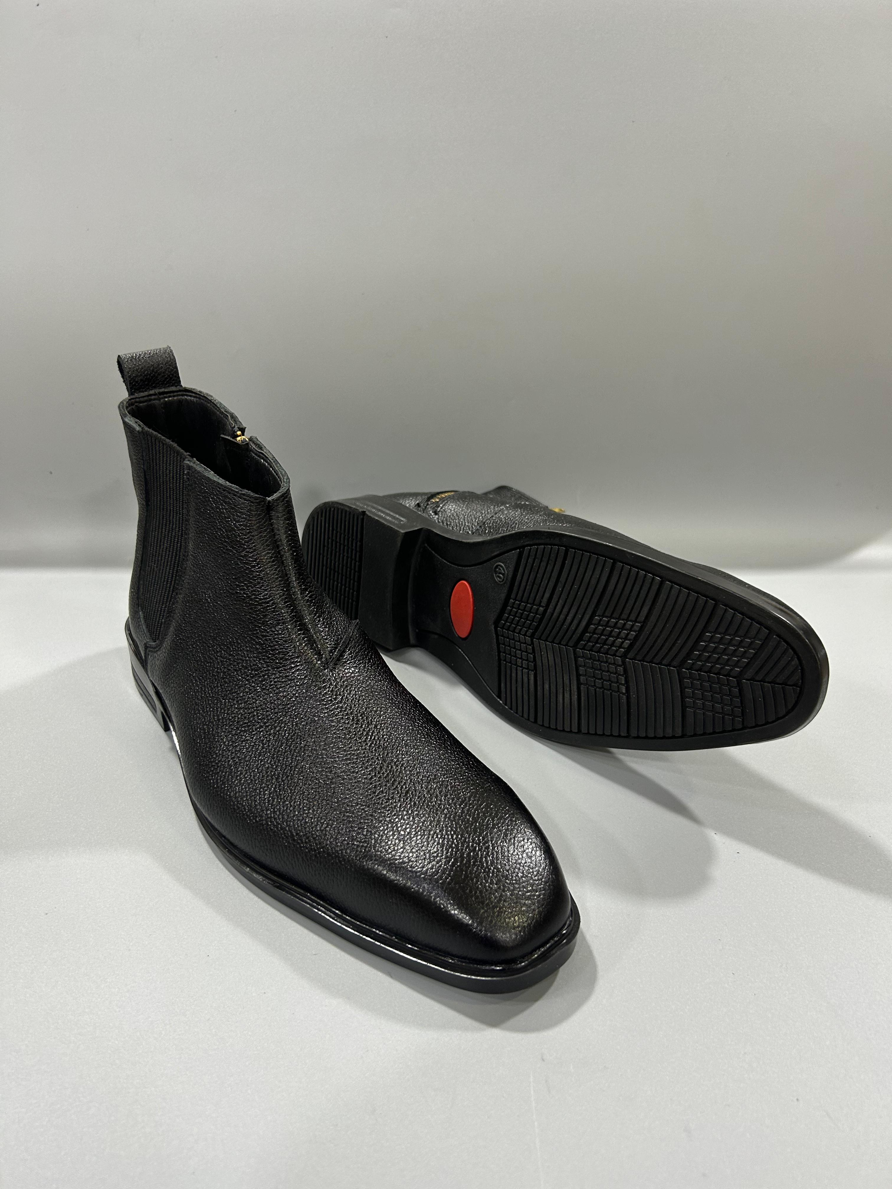 BLACK BOOT-2030 – Larrigan